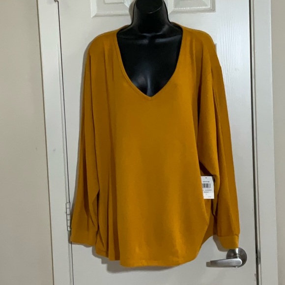 Sweaters | Retrology Sweater | Poshmark